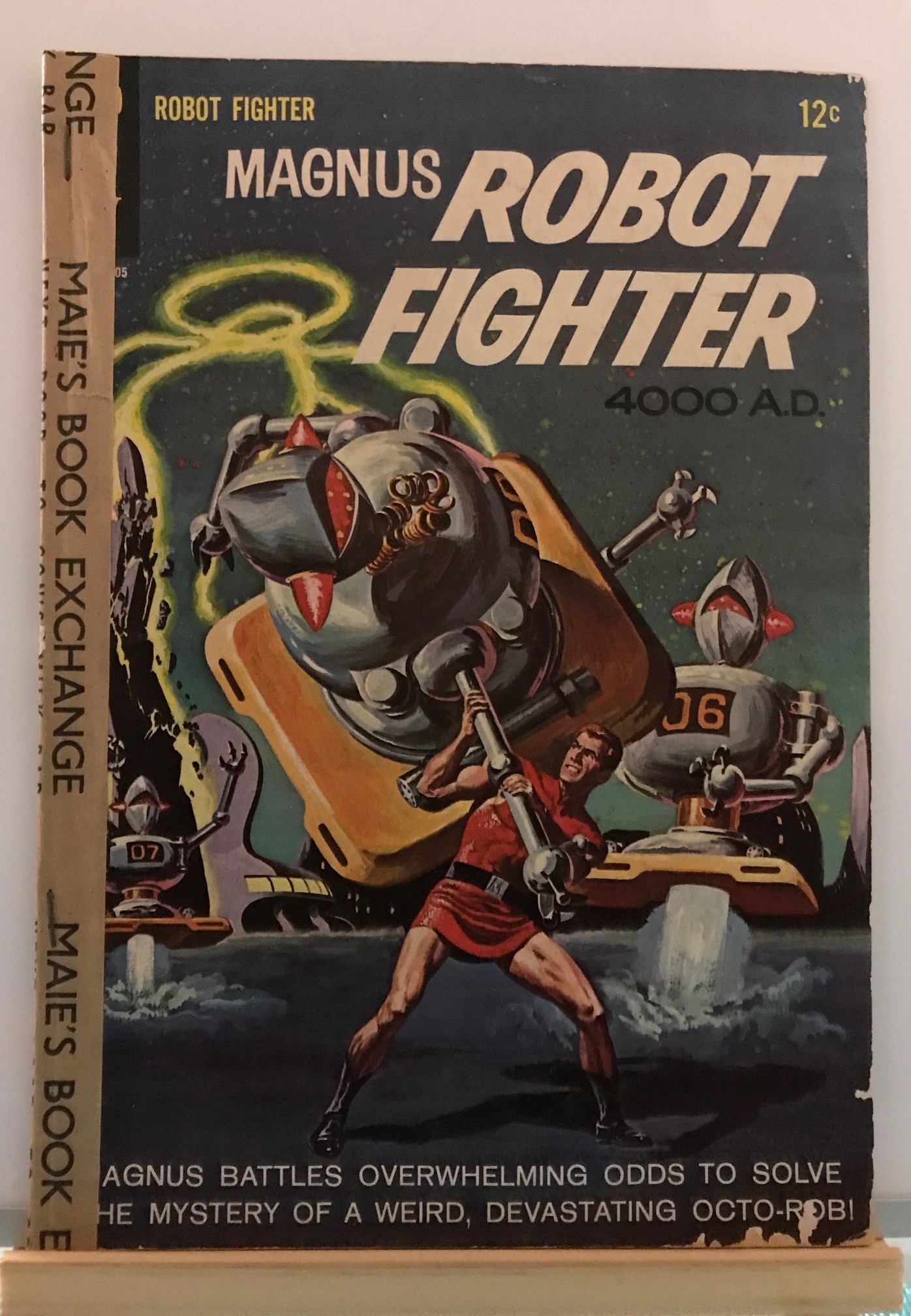 COMIC BOOK - GOLD KEY - MAGNUS ROBOT FIGHTER 4000 A.D. - #10 - May 1965 - X Marks The Shop