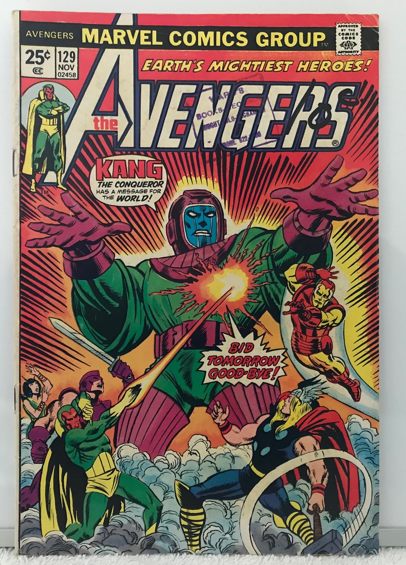 COMIC BOOK - MARVEL - THE AVENGERS - Earth's Mightiest Heroes! (Lot of ...